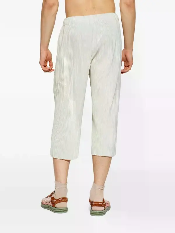 Issey Miyake Cropped Pleated Trousers - Green