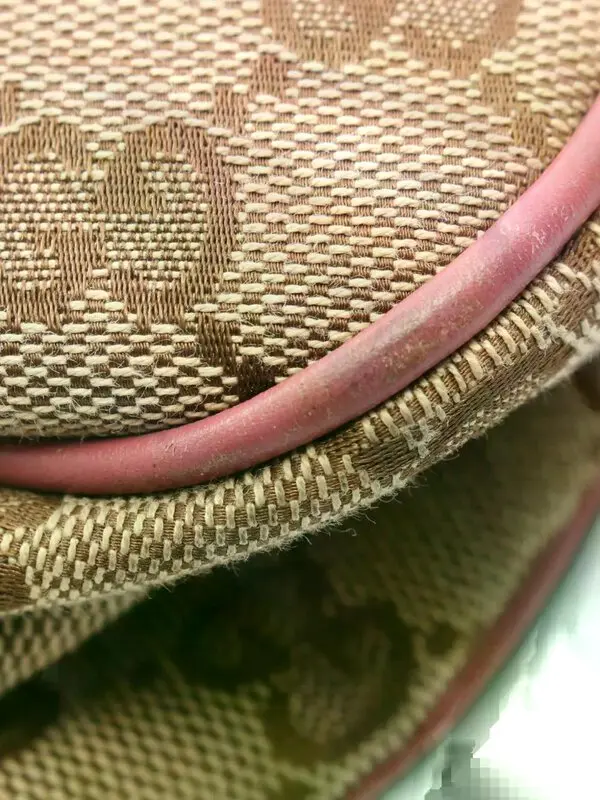 Gucci Sukey Gg Canvas Shoulder Bag - Neutrals