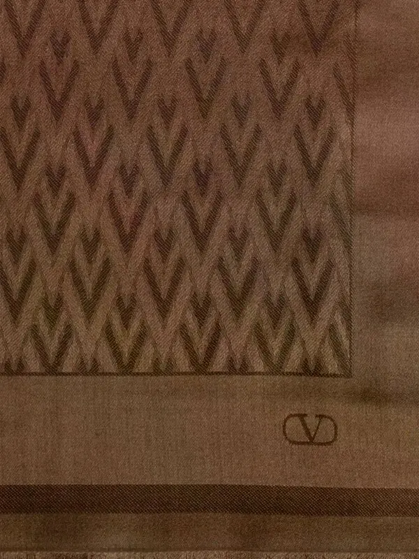 Valentino Garavani Vlogo Jacquard Scarf