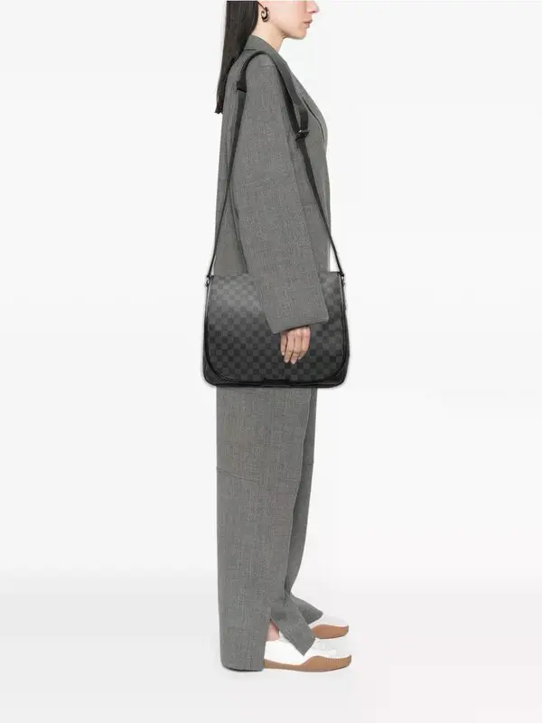 LOUIS VUITTON Damier Graphite Daniel Mm Crossbody Bag
