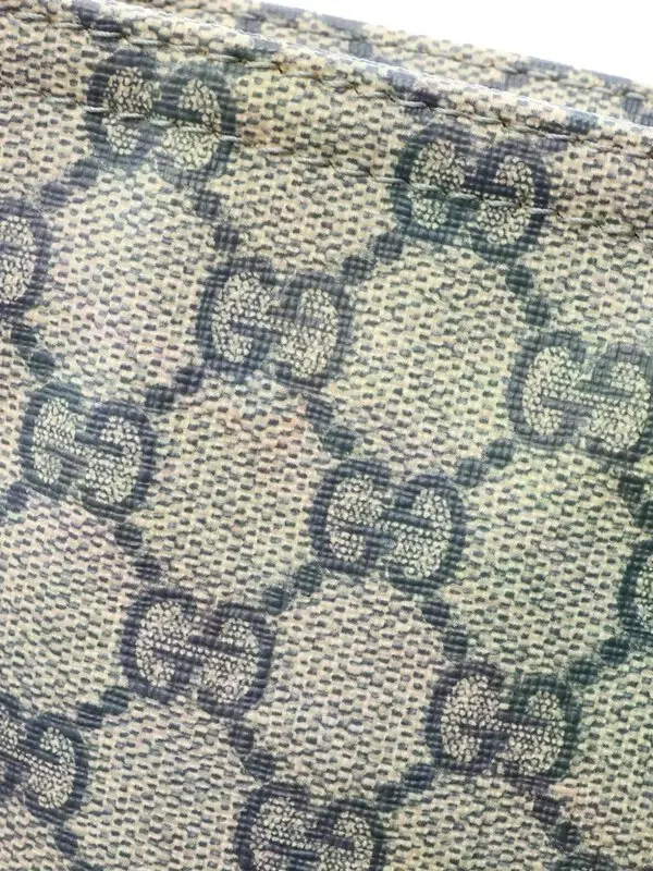Gucci Gg Supreme Crossbody Bag