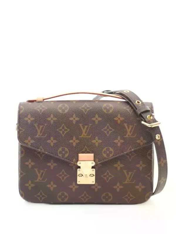 LOUIS VUITTON Pochette Metis Handbag