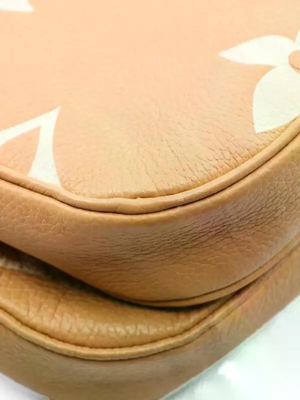 LOUIS VUITTON Multi Pochette Accessoires Shoulder Bag - Neutrals