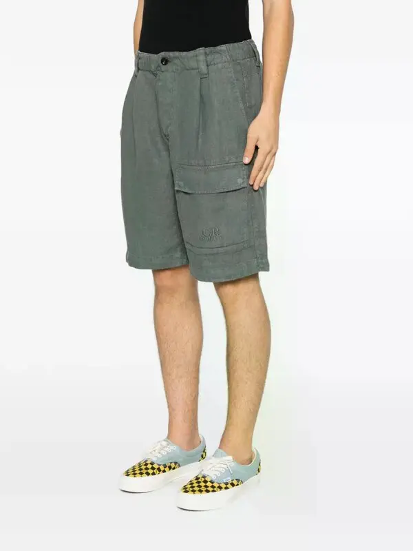 C.P. COMPANY Pleated Cargo Shorts - Green
