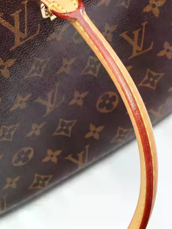 LOUIS VUITTON Pallas Monogram Handbag - Brown