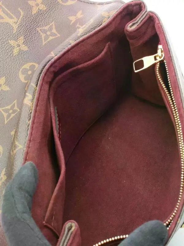 LOUIS VUITTON Sun Placedo Monogram Shoulder Bag