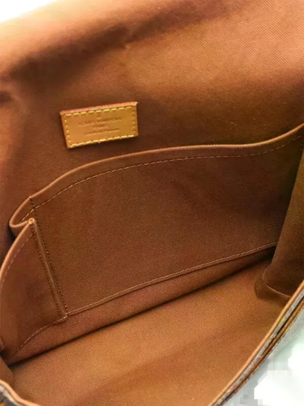 LOUIS VUITTON Bosphore Messenger Bag