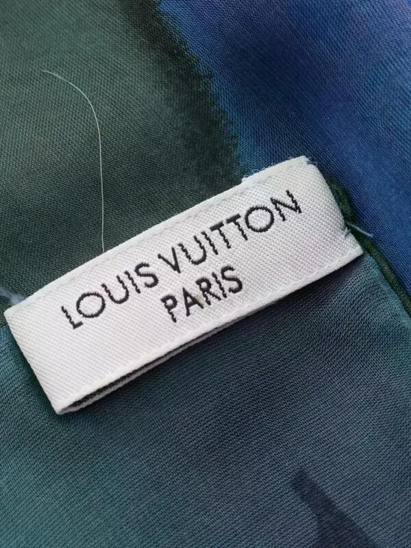 LOUIS VUITTON 2000s Logo Silk Scarf