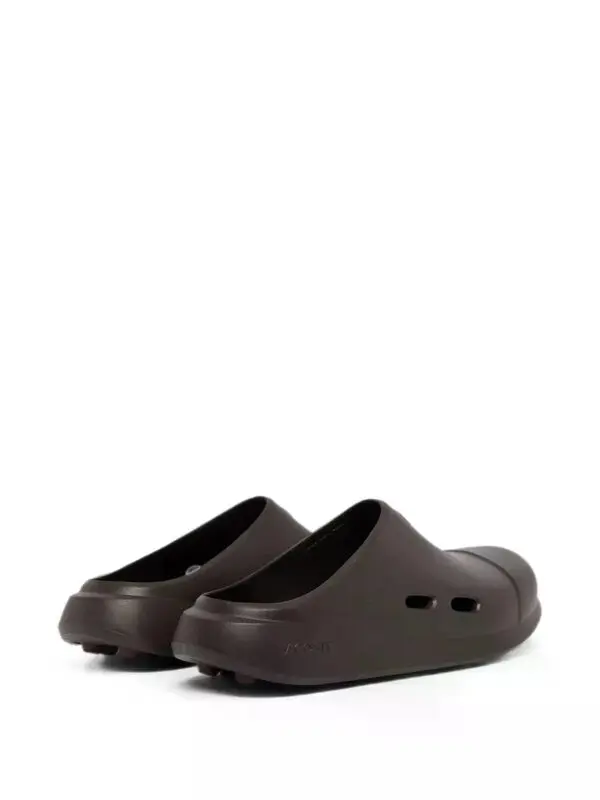 Lacoste Meduz Slip-on Mules