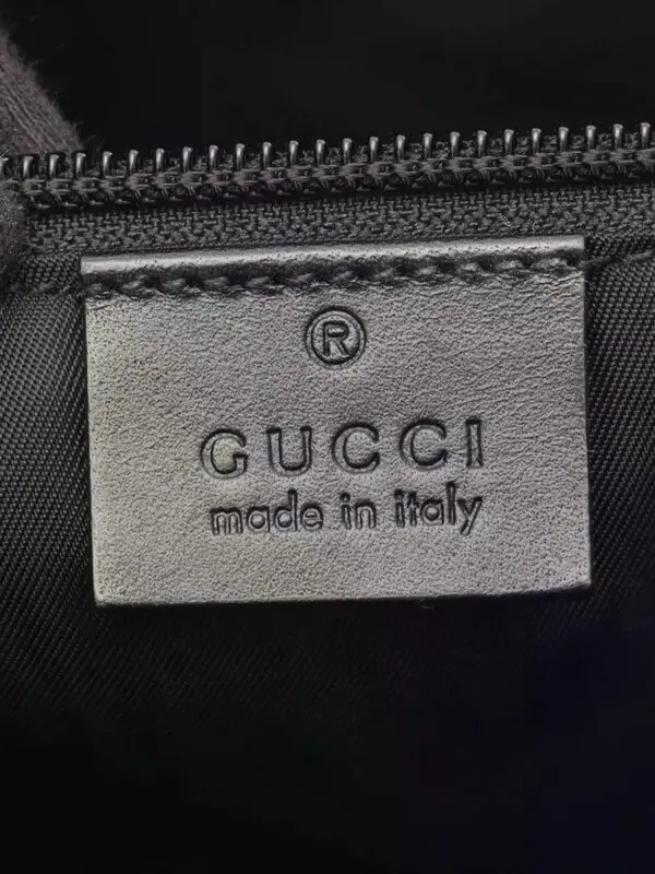 Gucci Gg Supreme Messenger Bag