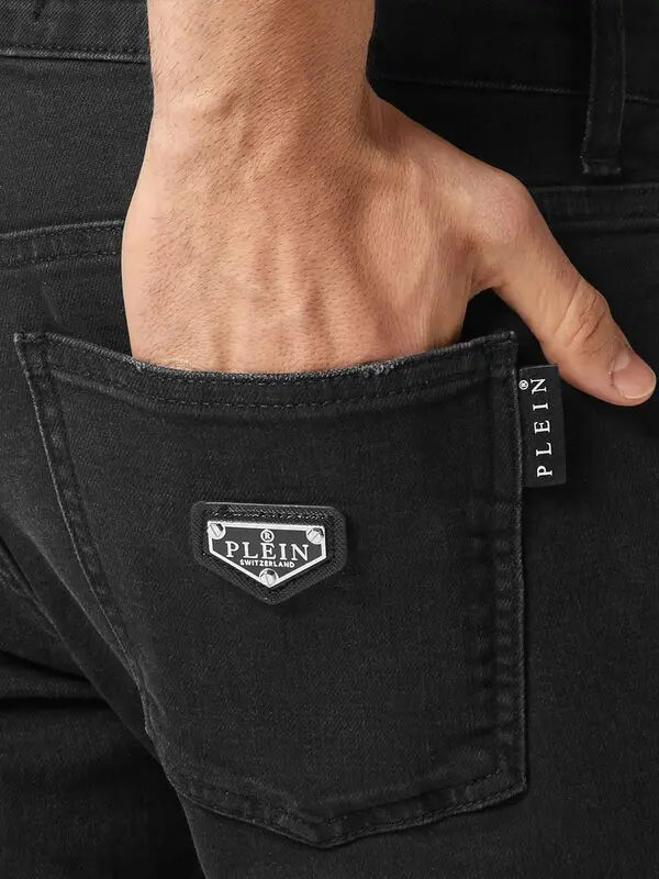 Philipp Plein Slim Fit Skinny Jeans In Cotton With Metal Logo Plaque - Black