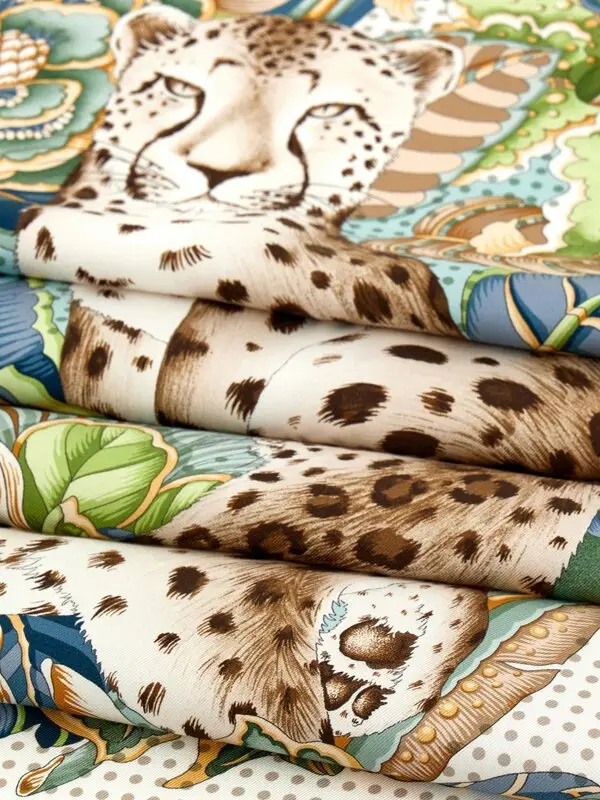 FERRAGAMO Neck Scarf