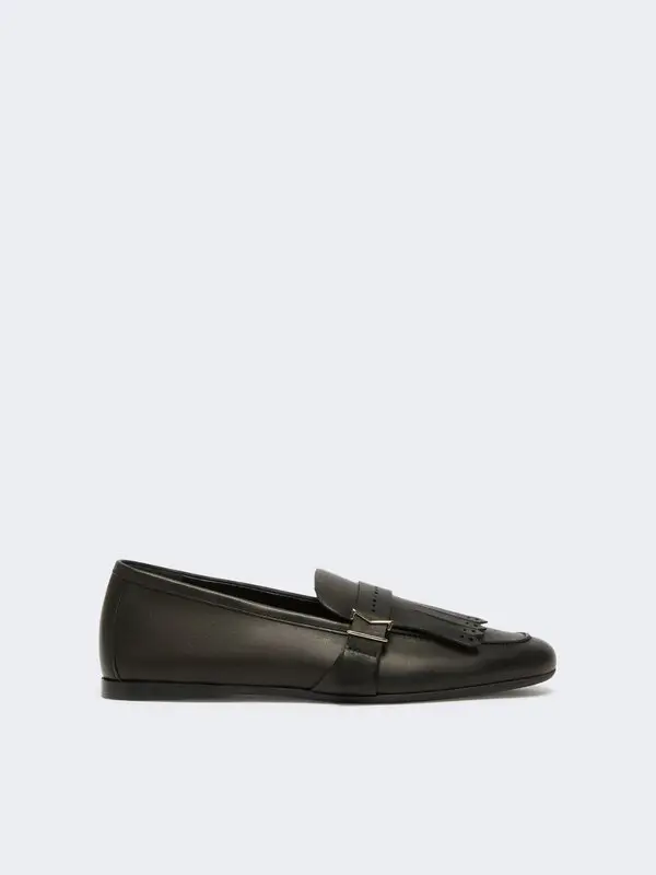 Max Mara Leather Loafers With Fringe Detailing And Monogram Loop - Black