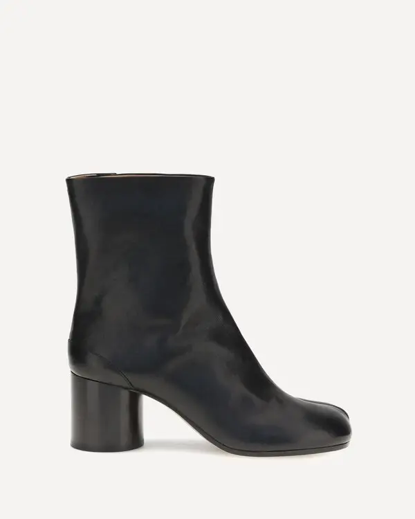 MAISON MARGIELA Tabi Ankle Boots - Black