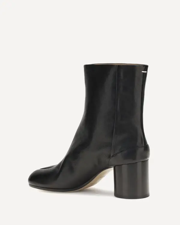 MAISON MARGIELA Tabi Ankle Boots