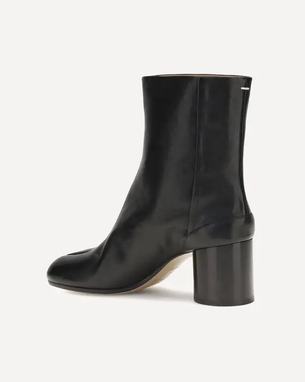 MAISON MARGIELA Tabi Ankle Boots