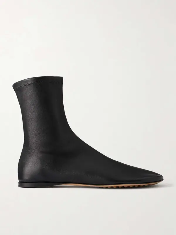 Bottega Veneta Cherry Leather Ankle Boots - Black