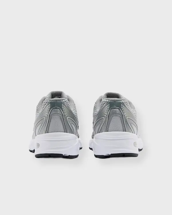 NEW BALANCE 740