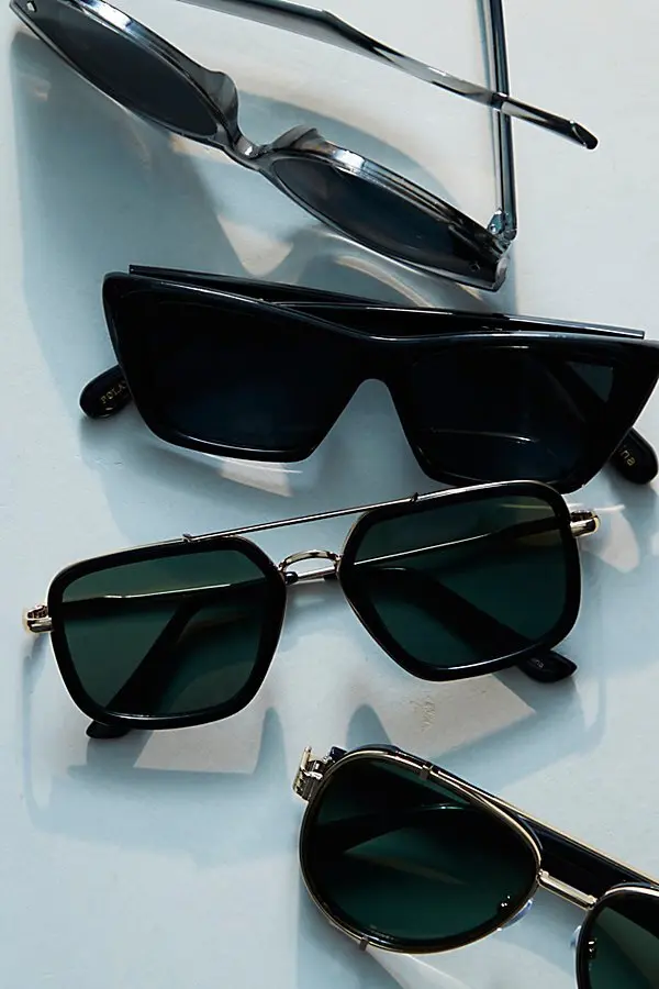 Free People Luna Classic Tinted Aviator Sunglasses - Black