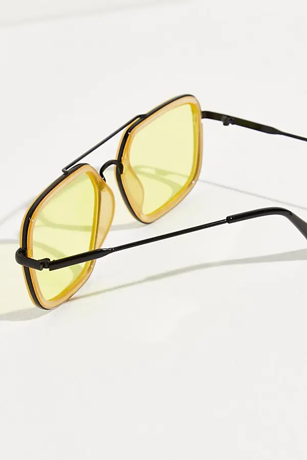 Free People Luna Classic Tinted Aviator Sunglasses - Firefly