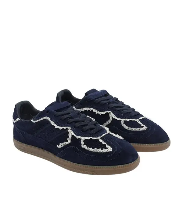 ALOHAS Round-toe Sneakers