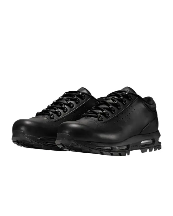 Nike Max Goadome Low Lace-up Sneakers