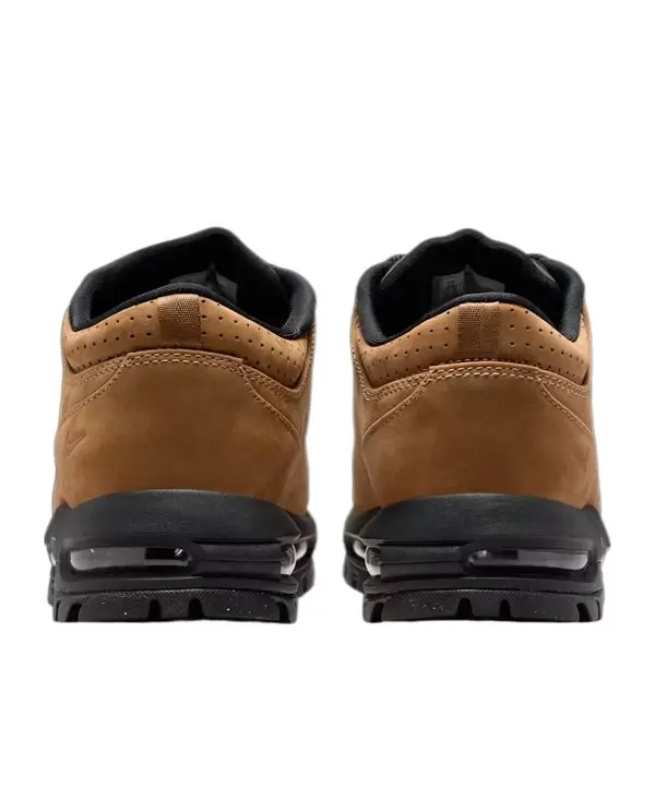 Nike Max Goadome Low Lace-up Sneakers