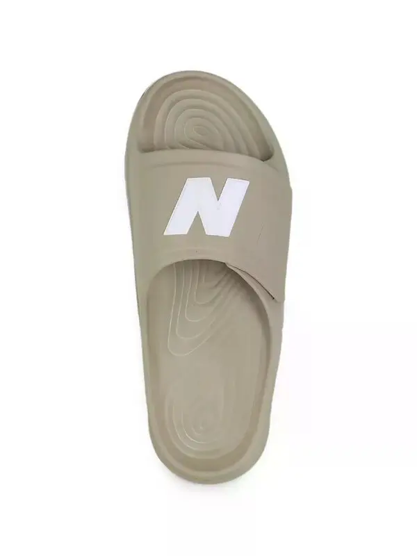 NEW BALANCE 202xa Logo-patch Slides