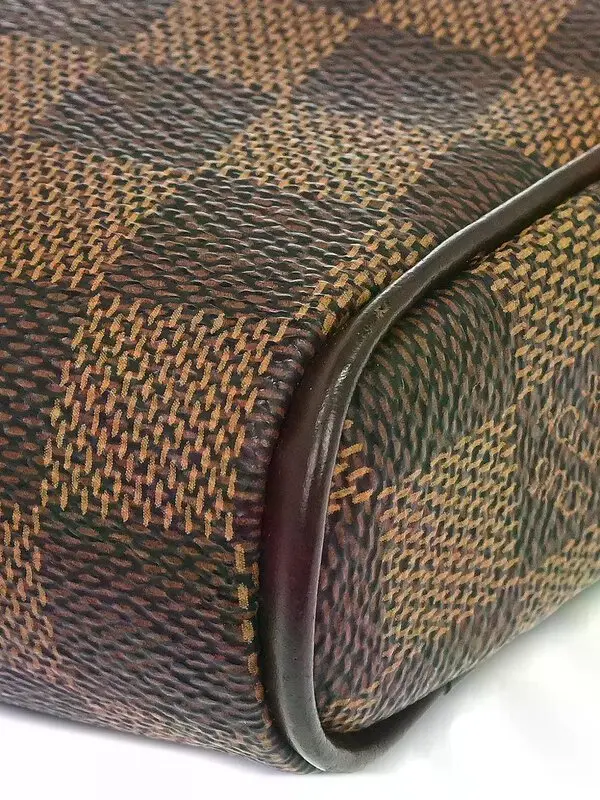 LOUIS VUITTON Damier Pochette Ipanema Shoulder Bag