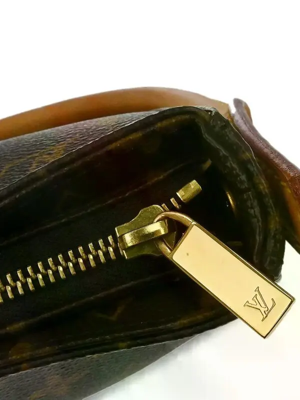 LOUIS VUITTON Monogram Canvas Looping Mm Handbag - Brown