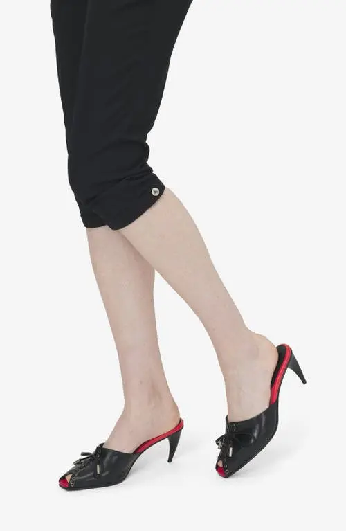 Alexander McQueen Lexie Peep Toe Sandal - Black/red
