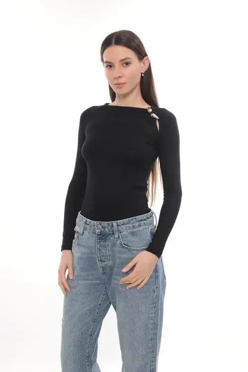 MONLICIA Cielo Gold Detail Cutout Long Sleeve Stretch Top - Black