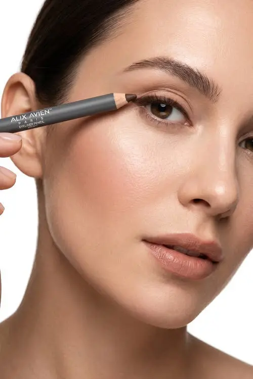 ALIX AVIEN Eyeliner Pencil