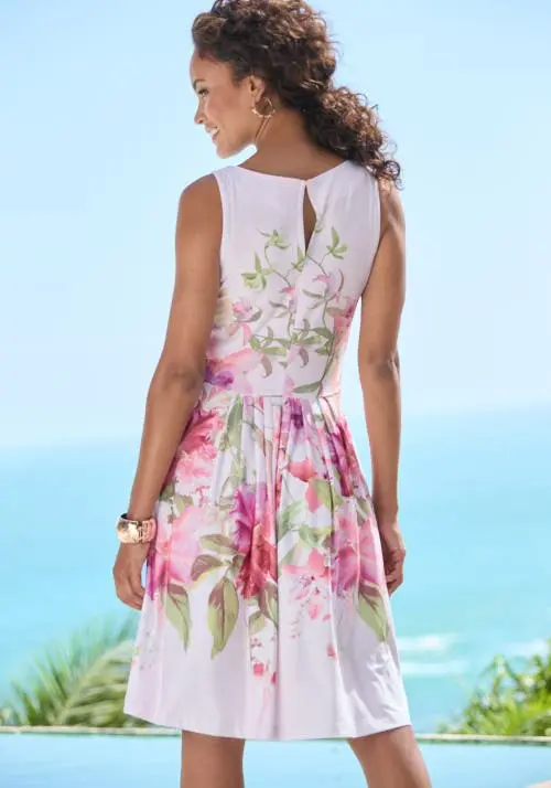 LASCANA Pleated Floral Dress