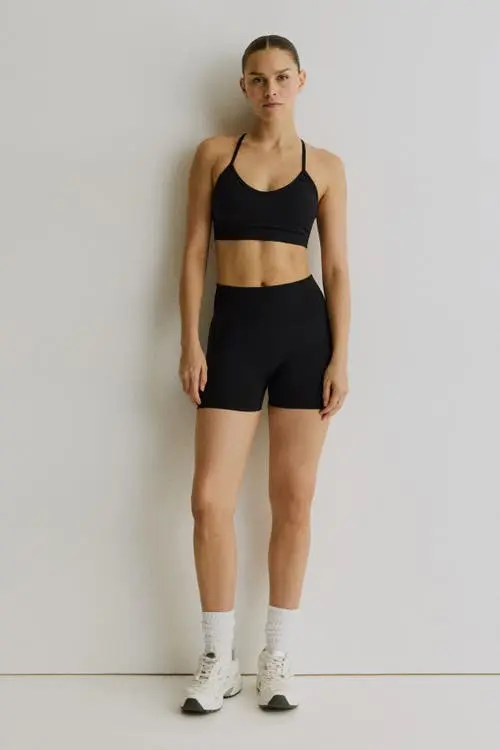H&M Seamless Scrunch Hotpants With Drymove - Black