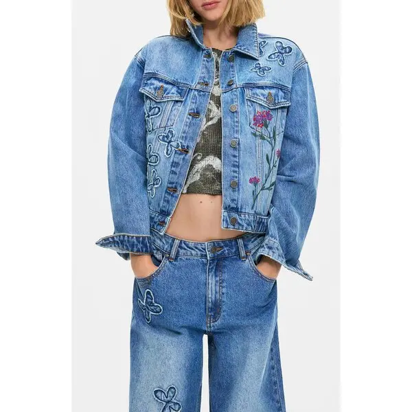 Desigual Embroidered Detail Denim Trucker Jacket - Medium Blue