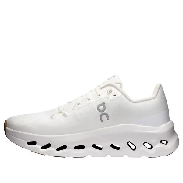 On Cloudtilt Sneakers - White/ivory