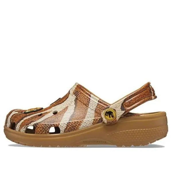 CROCS Jurassic World X Classic Clog 'sand - Tan/white/brown