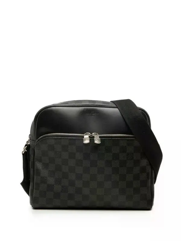 LOUIS VUITTON 2018 Damier Graphite Dayton Reporter Pm Crossbody Bag - Black