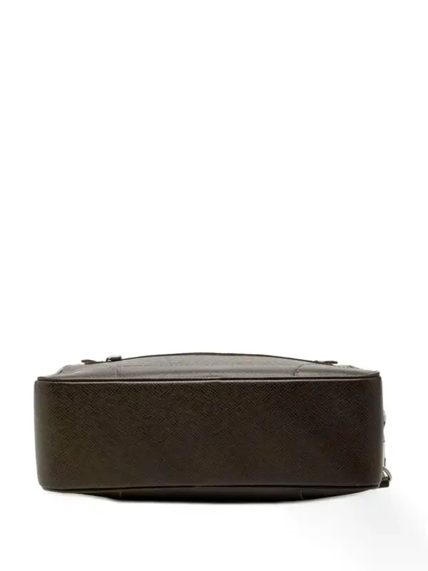 LOUIS VUITTON Taiga Neo Pavel Clutch Bag