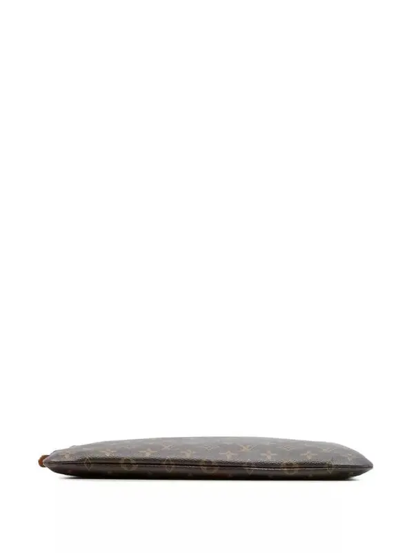 LOUIS VUITTON Monogram Canvas Etui Voyage Mm Clutch Bag