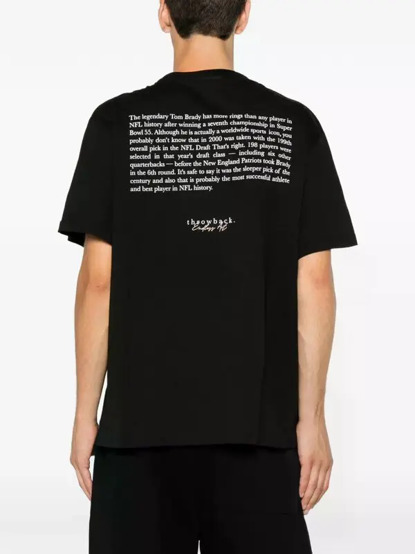 THROWBACK. Graphic Print T-shirt