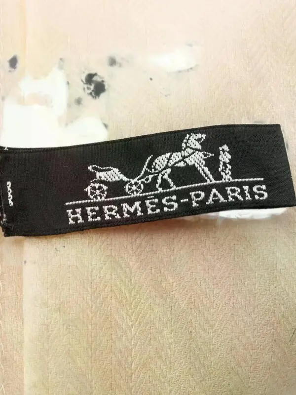 Hermès Cashmere Wool Stall