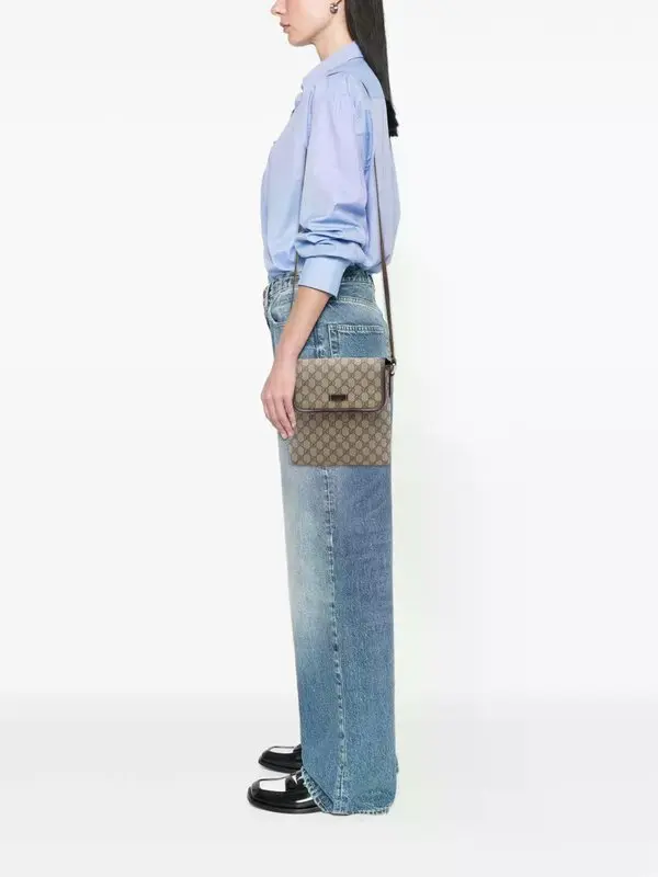 Gucci 2016-2026 Gg Supreme Crossbody Bag - Neutrals