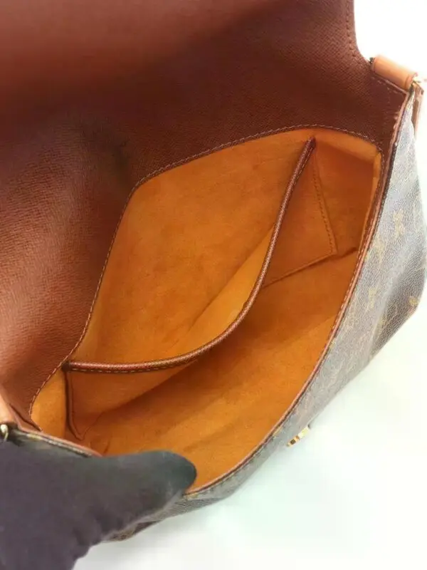 LOUIS VUITTON 1999 Musette Tango Cross Body Bag