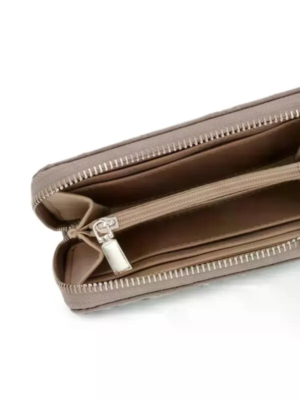 Guess Cheryl Chevron-quilted Logo-plaque Wallet
