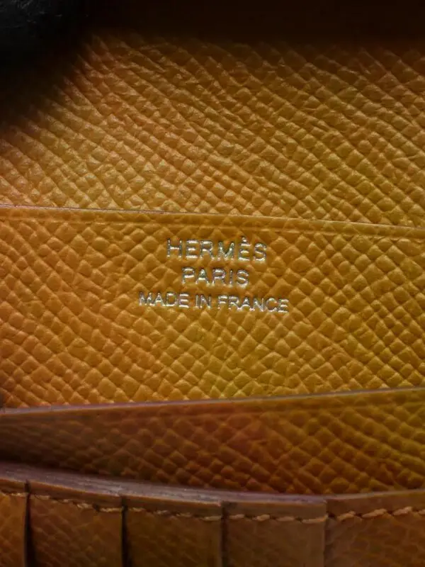 Hermès 2024 Bearn Compact Bi-fold Wallet - Neutrals