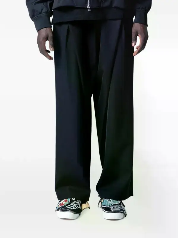 YOSHIOKUBO Pleated Wide-leg Trousers