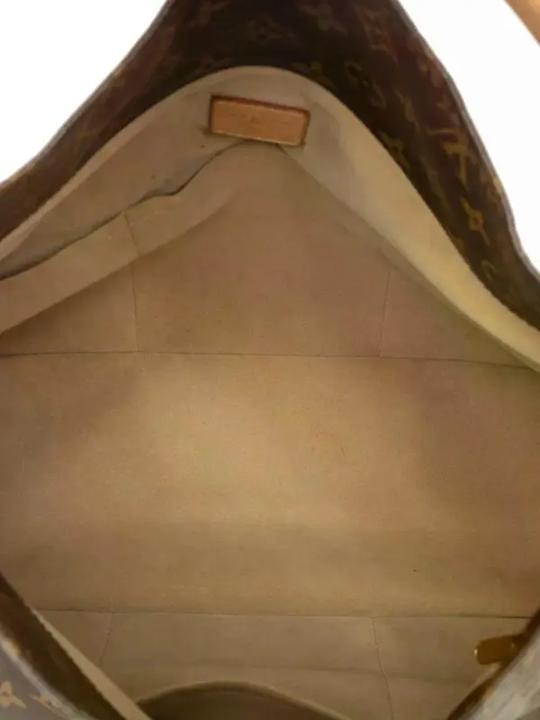 LOUIS VUITTON 2010 Monogram Artsy Mm Hobo Bag
