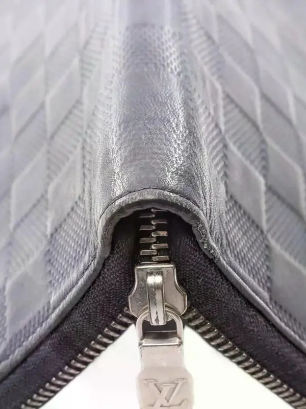 LOUIS VUITTON 2019 Damier Zip Wallet